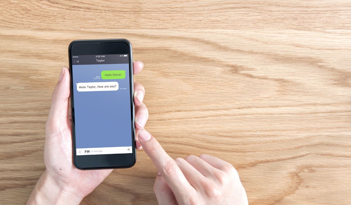 FW Meaning Explained: Snapchat, Text, and More