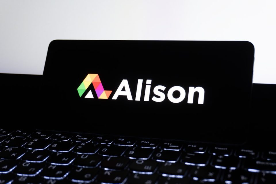 The Ultimate List of Logo Generators That Deliver Professional Results ...